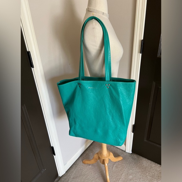 foxy fix | Bags | Leather Tote Foxy Fix | Poshmark